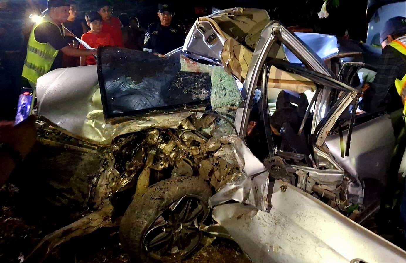 Dos personas murieron tras accidente vial en Santa Ana Centro — Diario ...
