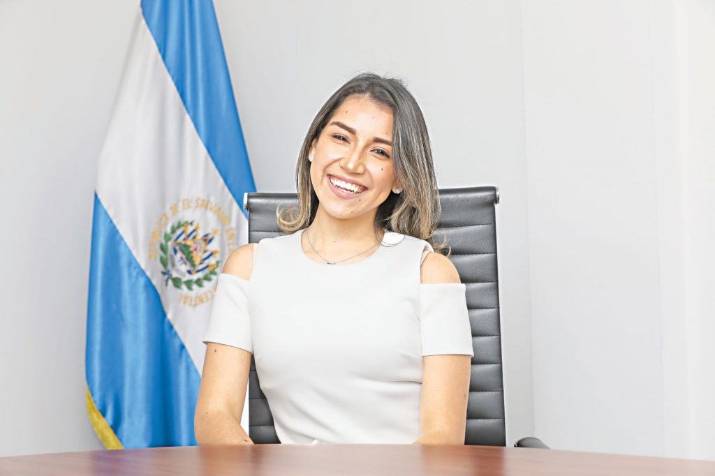 DANIA GONZÁLEZ | Diario El Salvador