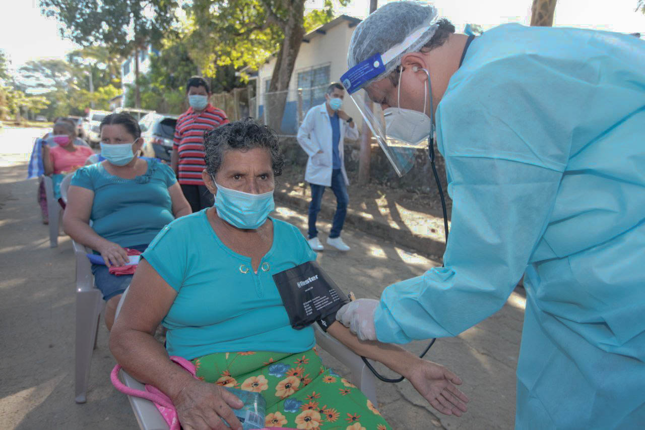 Ministerio de Salud acerca servicios médicos a habitantes de San ...