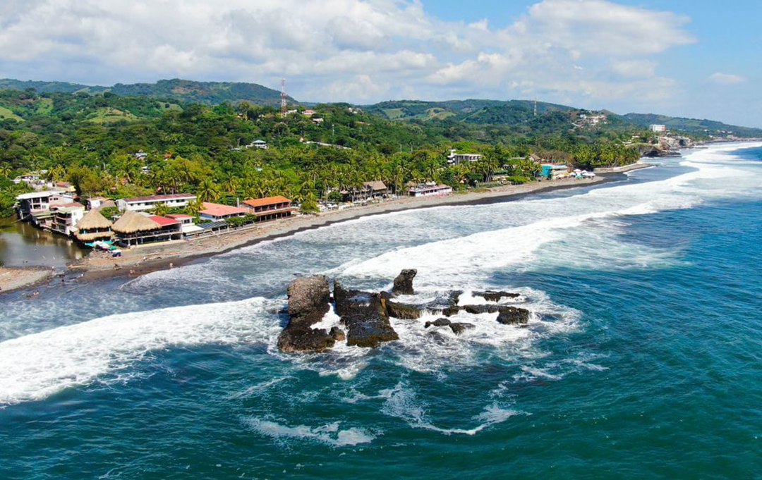 El Tunco y El Sunzal: paraísos que reciben a los reyes de las olas ...