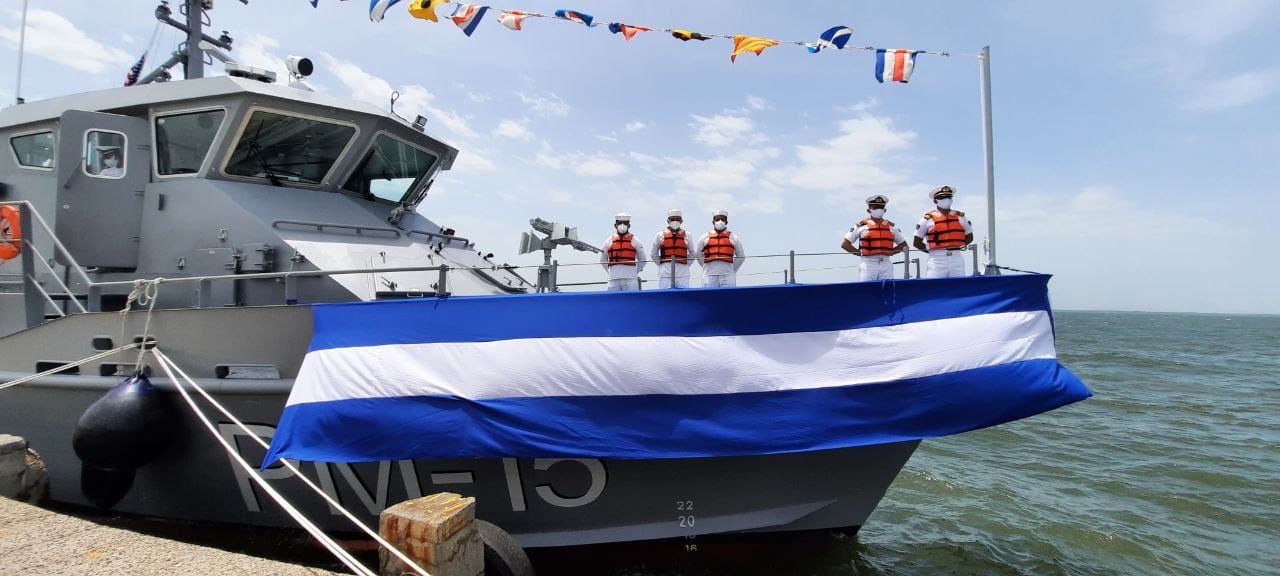 El Salvador estrena el buque PM-15 para combatir el tráfico de drogas ...