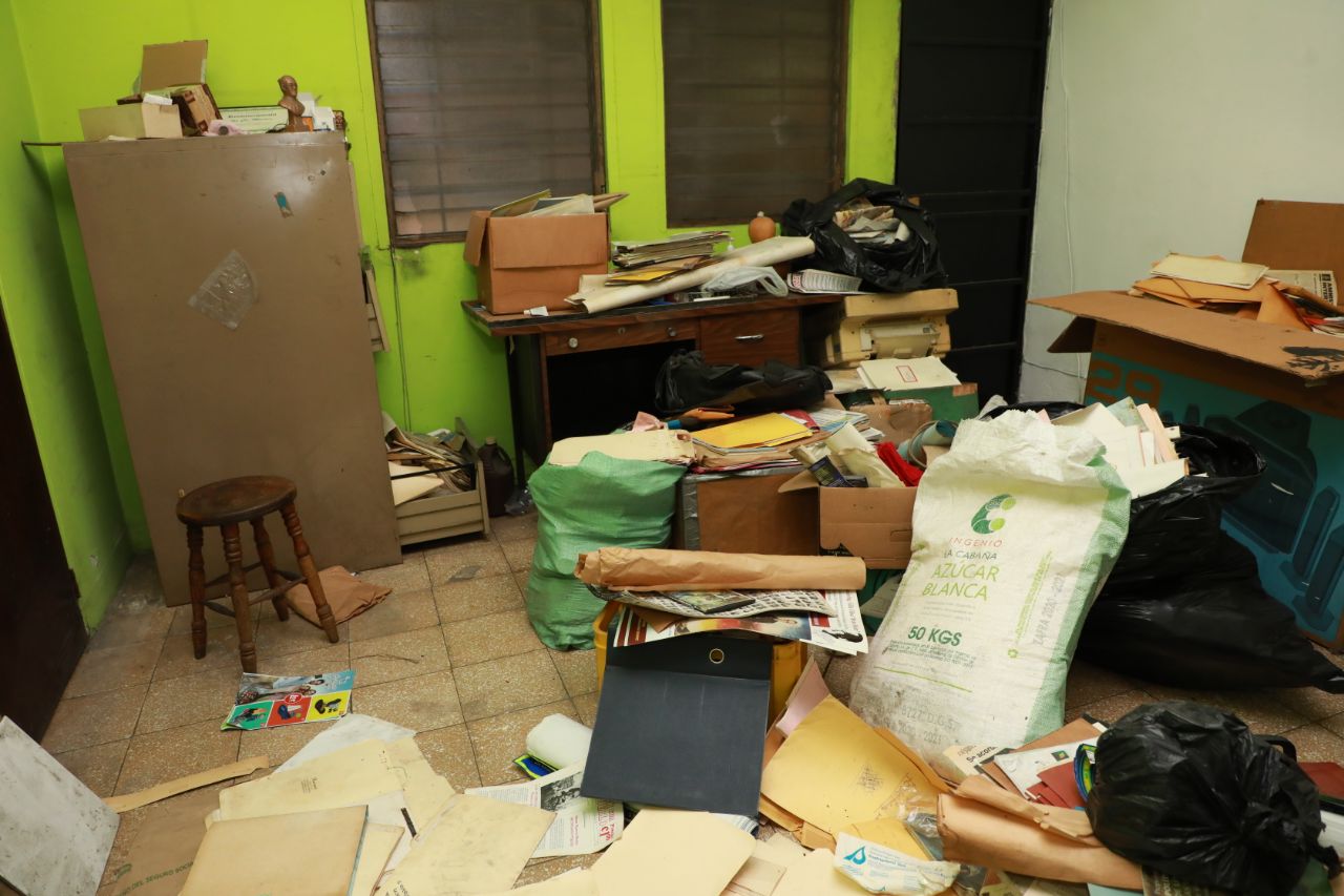 Roban archivos de niñas desaparecidas durante la guerra — Diario El ...