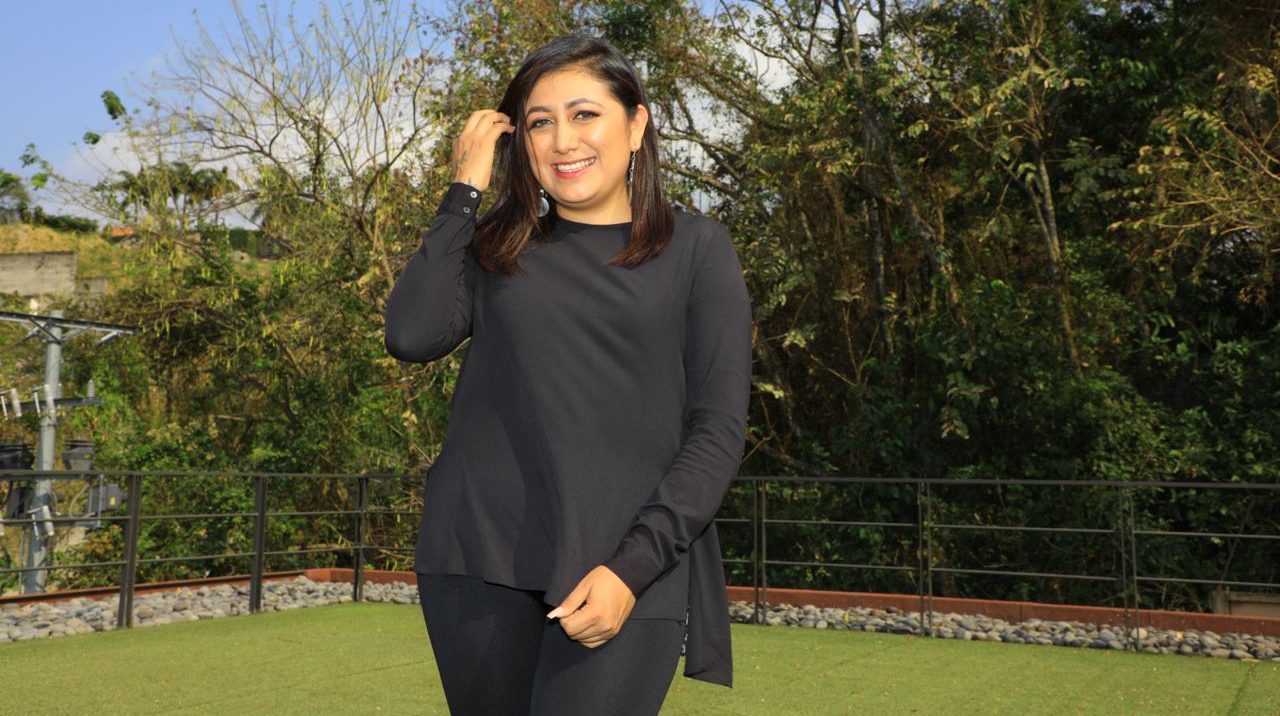 Stephany Hernández, una voz que anhela mostrar al mundo el talento que ...