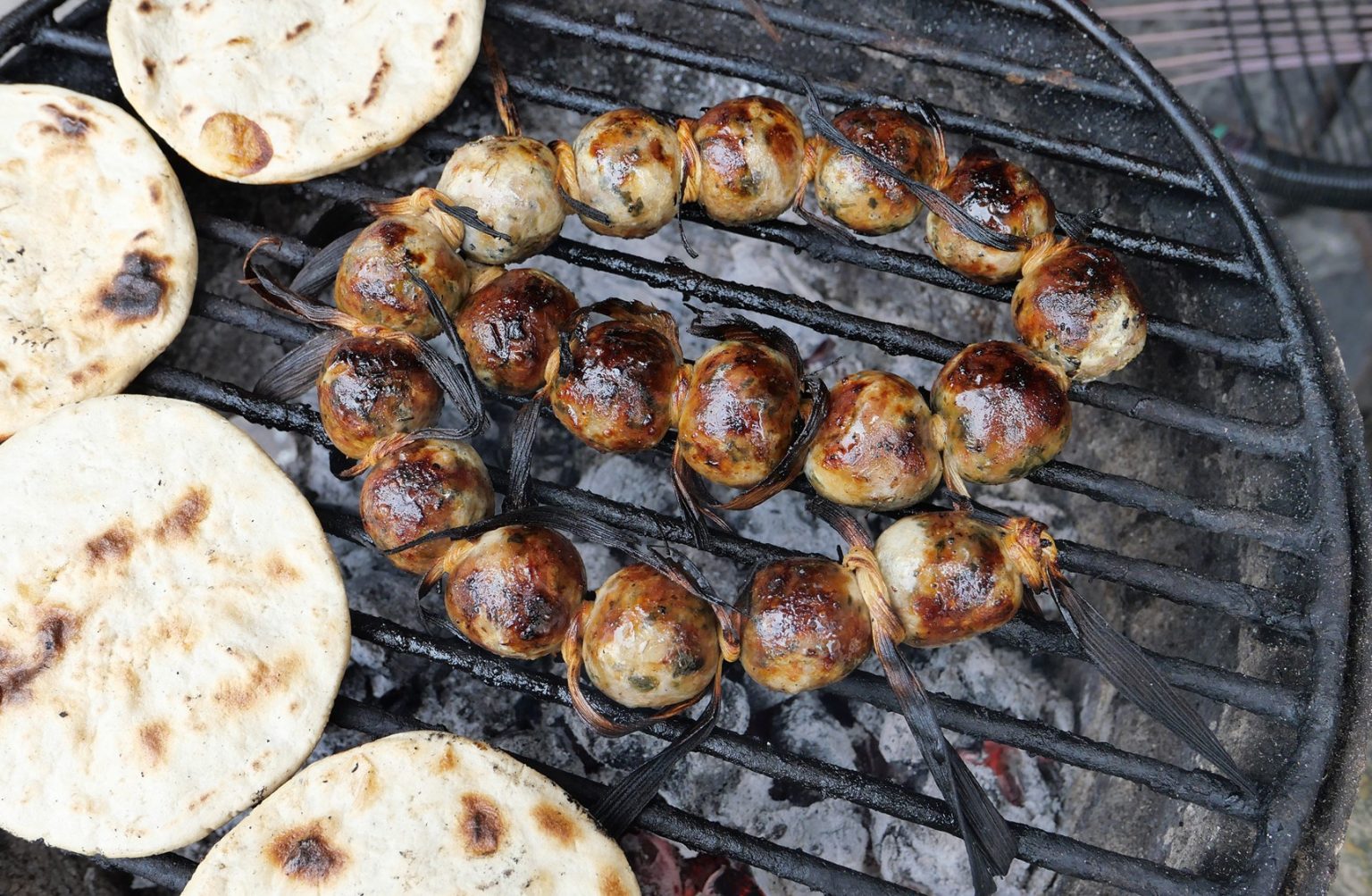 Chorizos de tusa, un manjar desde el Mercado Central - Diario El Salvador