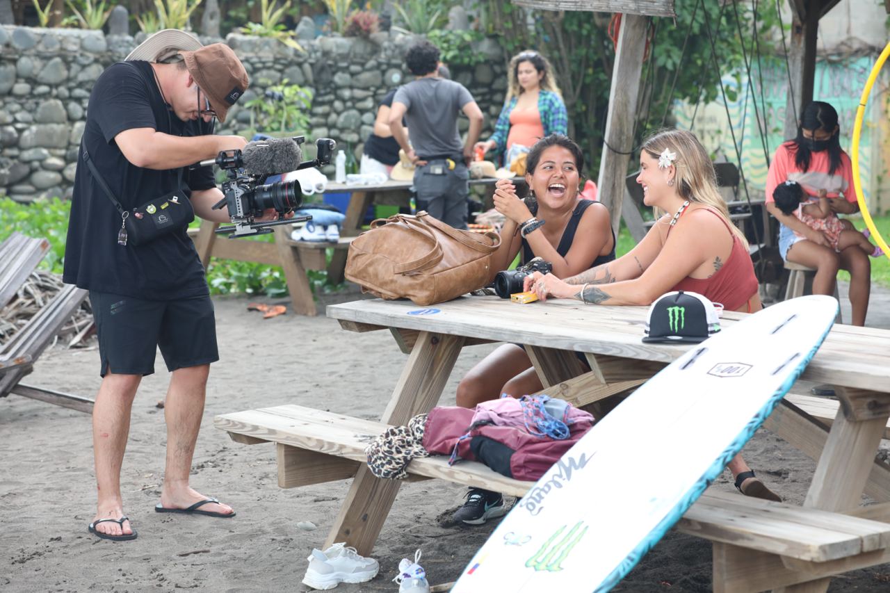 «El Salvador es el lugar estelar para filmar la cultura del surf», Ixa ...