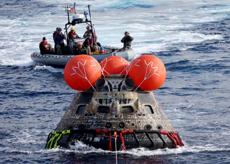 NASA Orion capsule splashdown Pacific after uncrewed journey around the ...