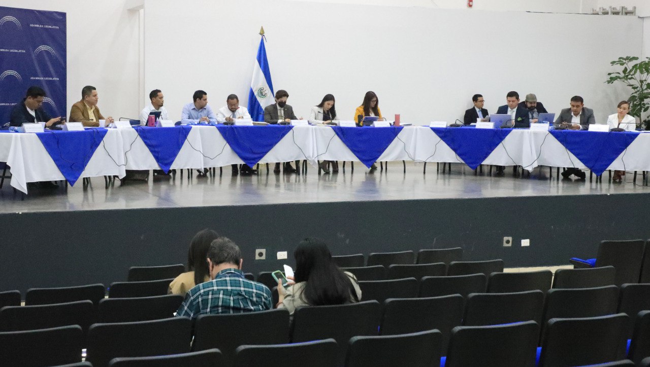 Sindicalistas dan respaldo al proyecto de ley de pensiones – Diario El ...