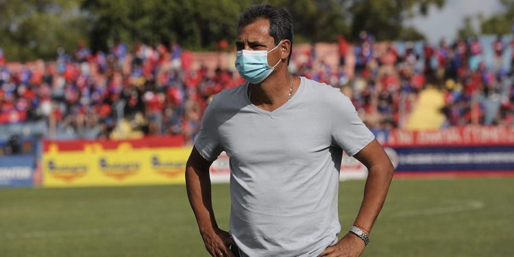 Entrenador Rubén Da Silva ya no sigue al frente de Platense | Diario El ...