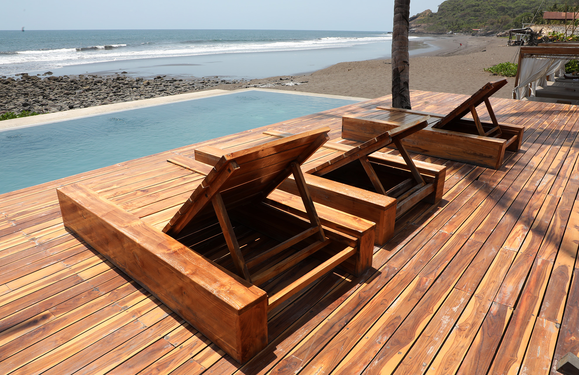 Nawi-Beach-4 – Diario El Salvador