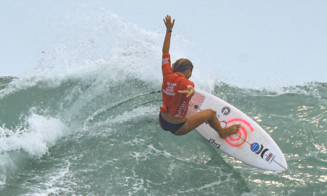 Australia se coronó rey del mundial juvenil de surf en La Bocana ...