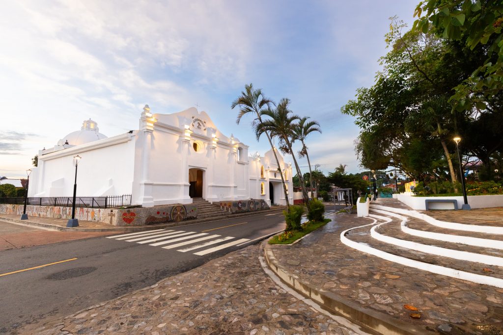 La DOM remodela el centro histórico de Salcoatitán - Diario El Salvador
