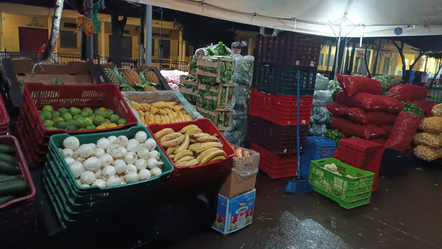 FOTOS: Agromercados siguen beneficiando a la población con precios más ...